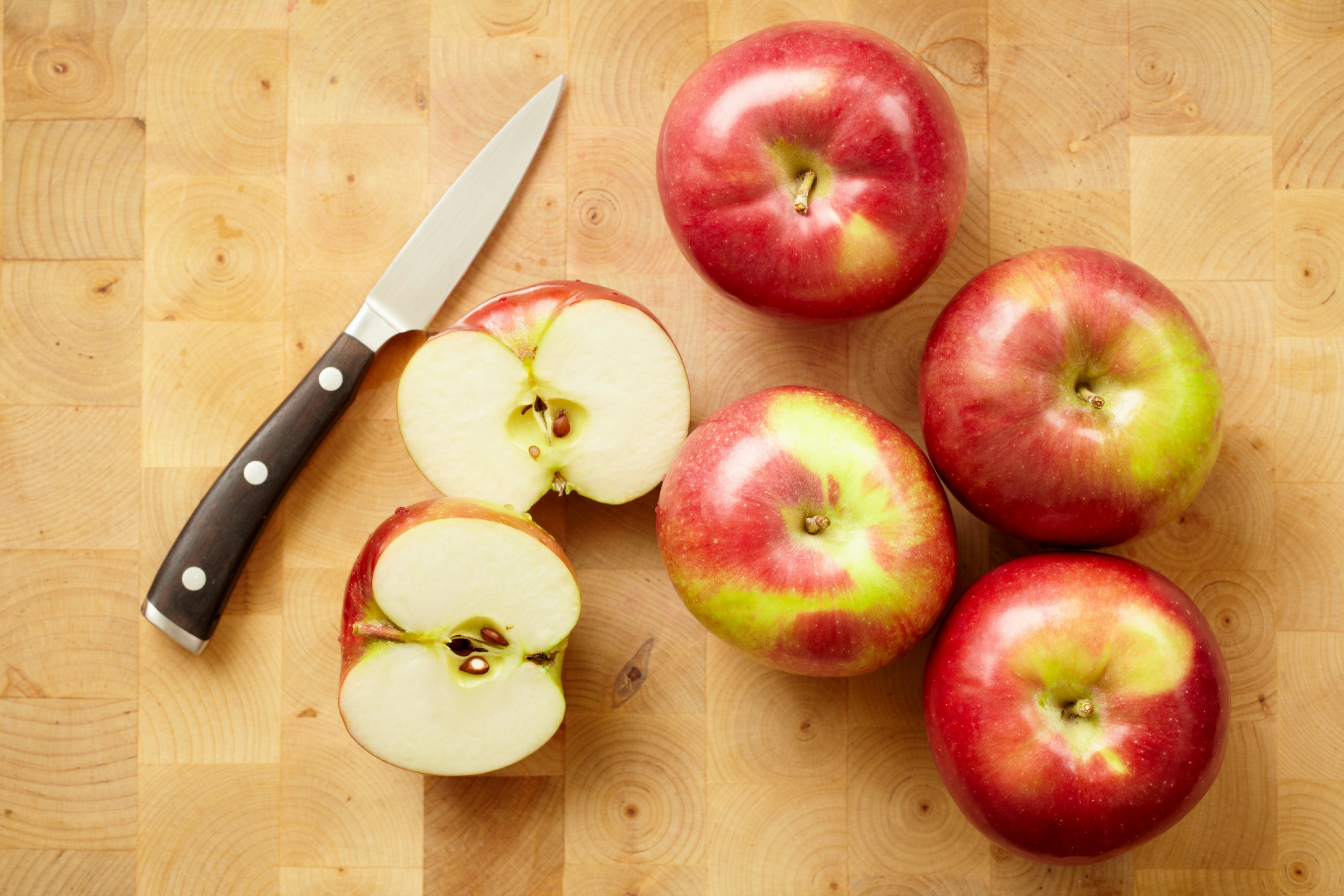 This Trick for Slicing Apples Will Keep Them Fresh - Delish.com