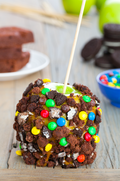 17 Best Caramel Apple Recipes and Toppings - Candy Apple Ideas - Delish.com